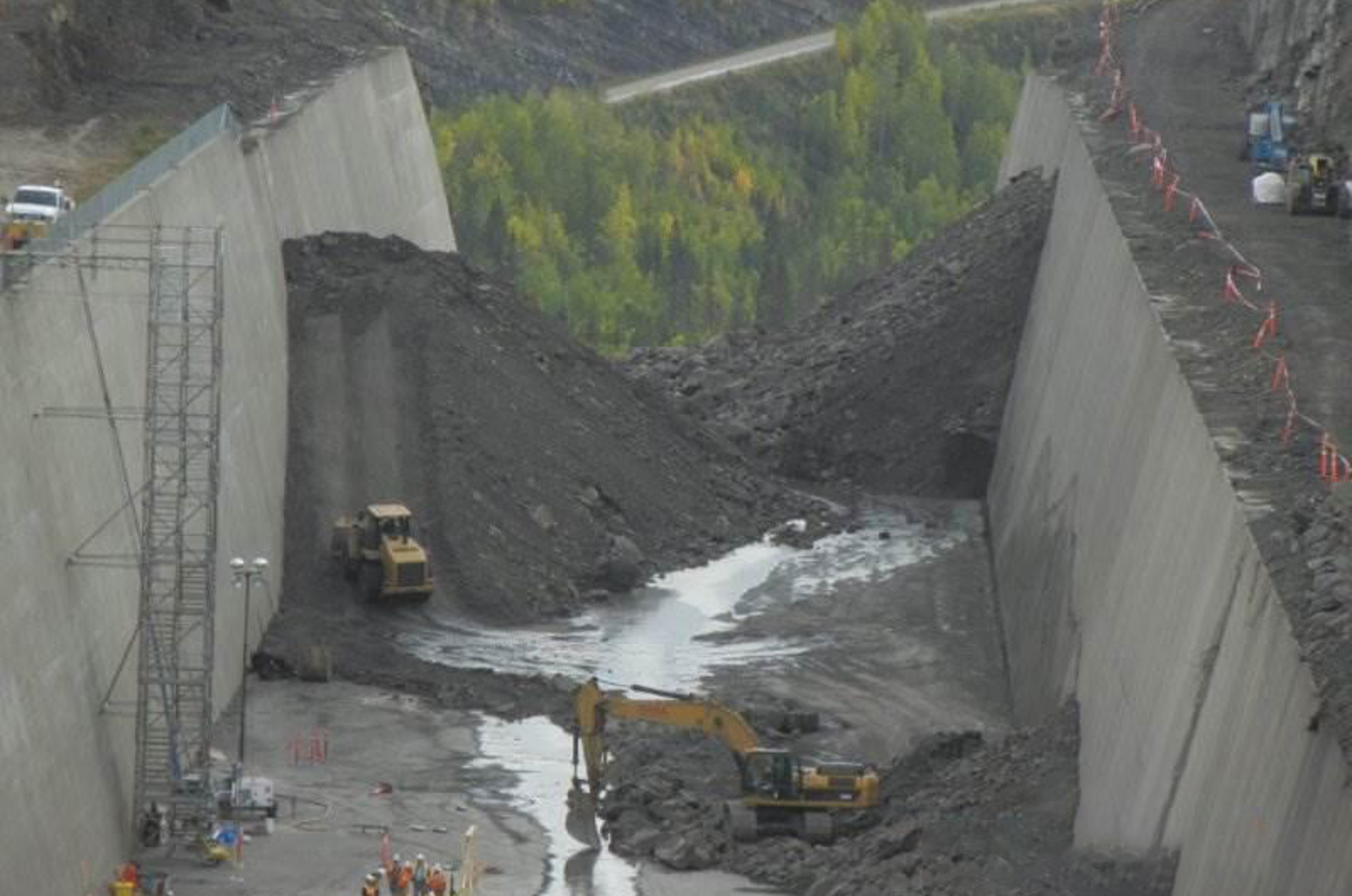 Heavy Civil & Utilities | Hall Group of Companies